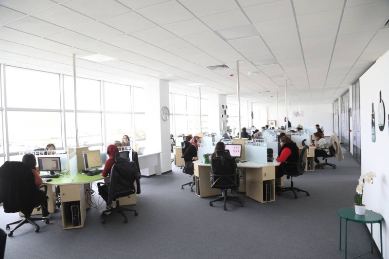 Chari leader du e-commerce de produits FMCG pour le B2B en afrique ...